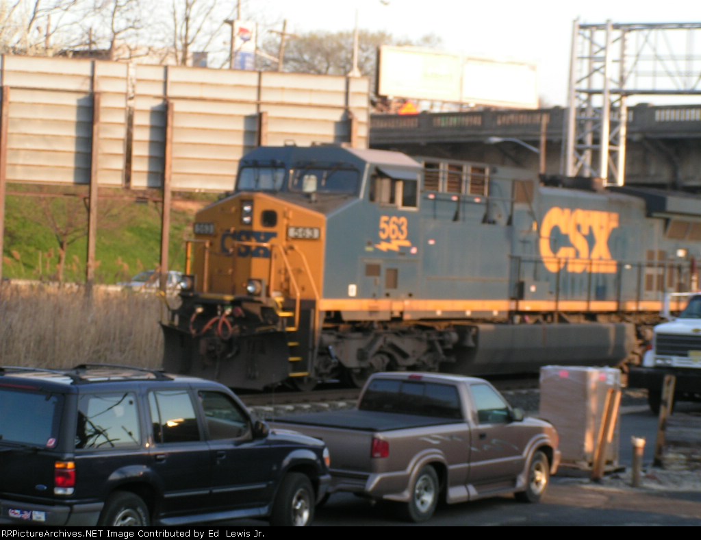 CSX 563
